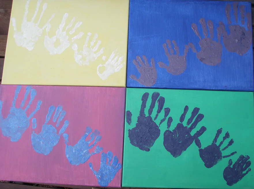 Handprints Gallery 3 Ways To Make Handprint Art WikiHow